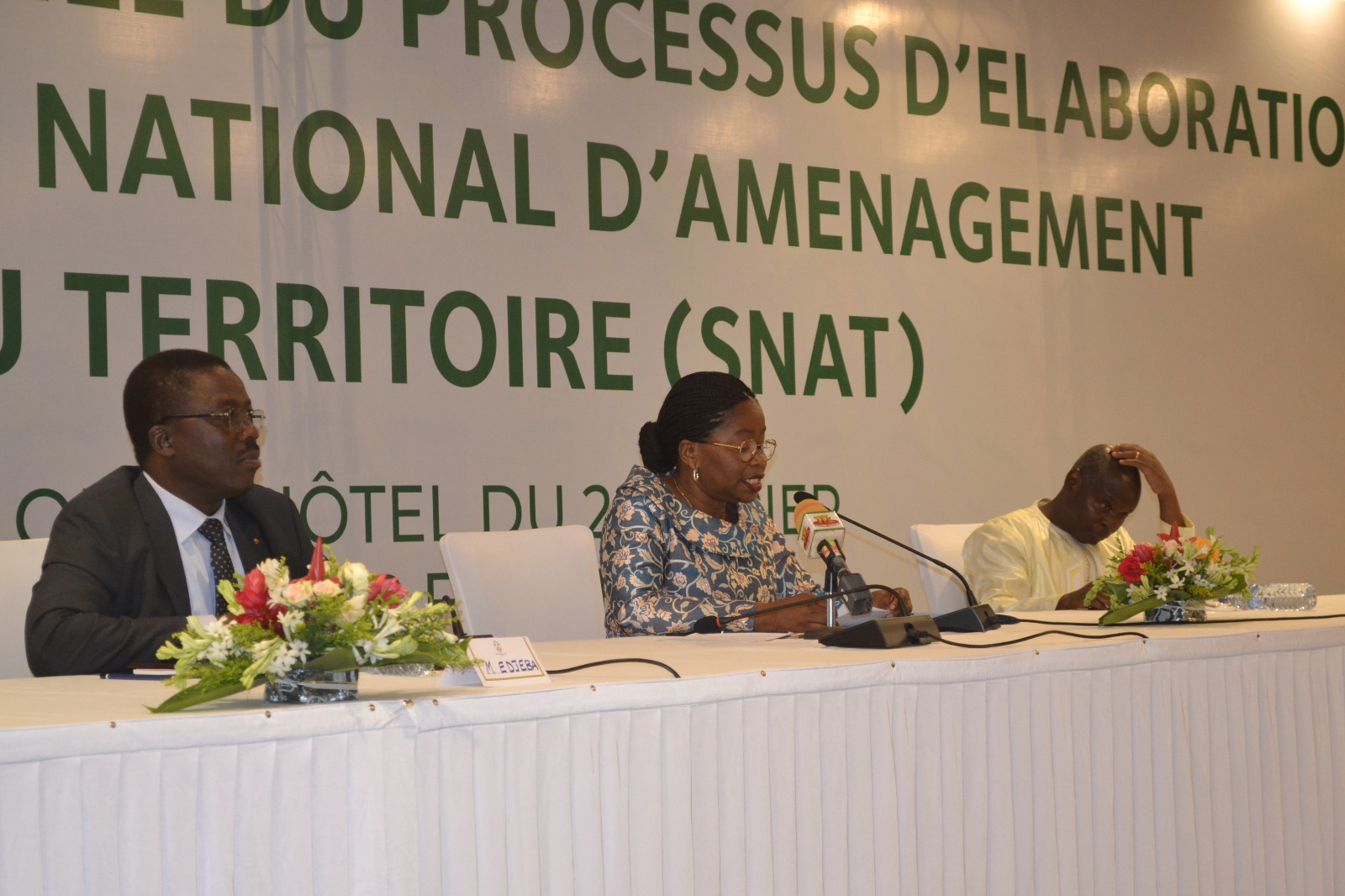 Les travaux d’élaboration du SNAT officiellement lancés par le Premier ...